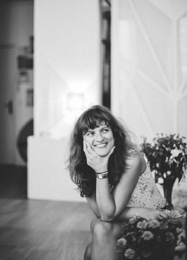 The Perfect Day in Paris, According to a Local Antiques Expert ...