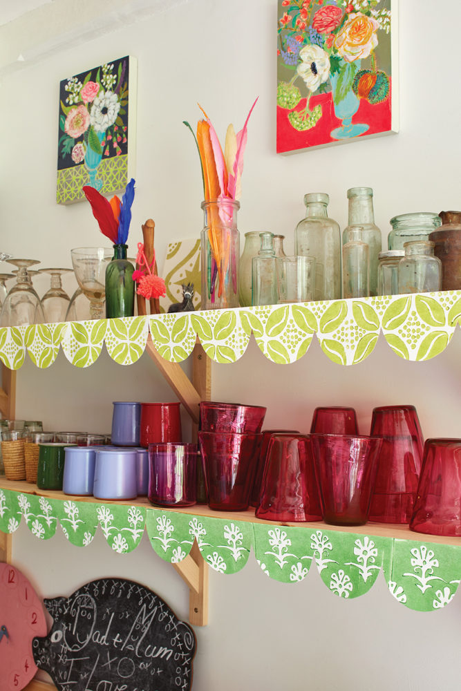 Explore Textile Designer Molly Mahon's Charming English Country Cottage ...